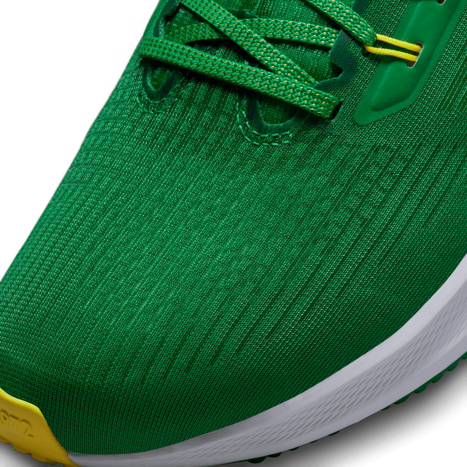Nike Air Zoom Pegasus 39 (Oregon) Road Running Shoes in Green - DR1970 ...