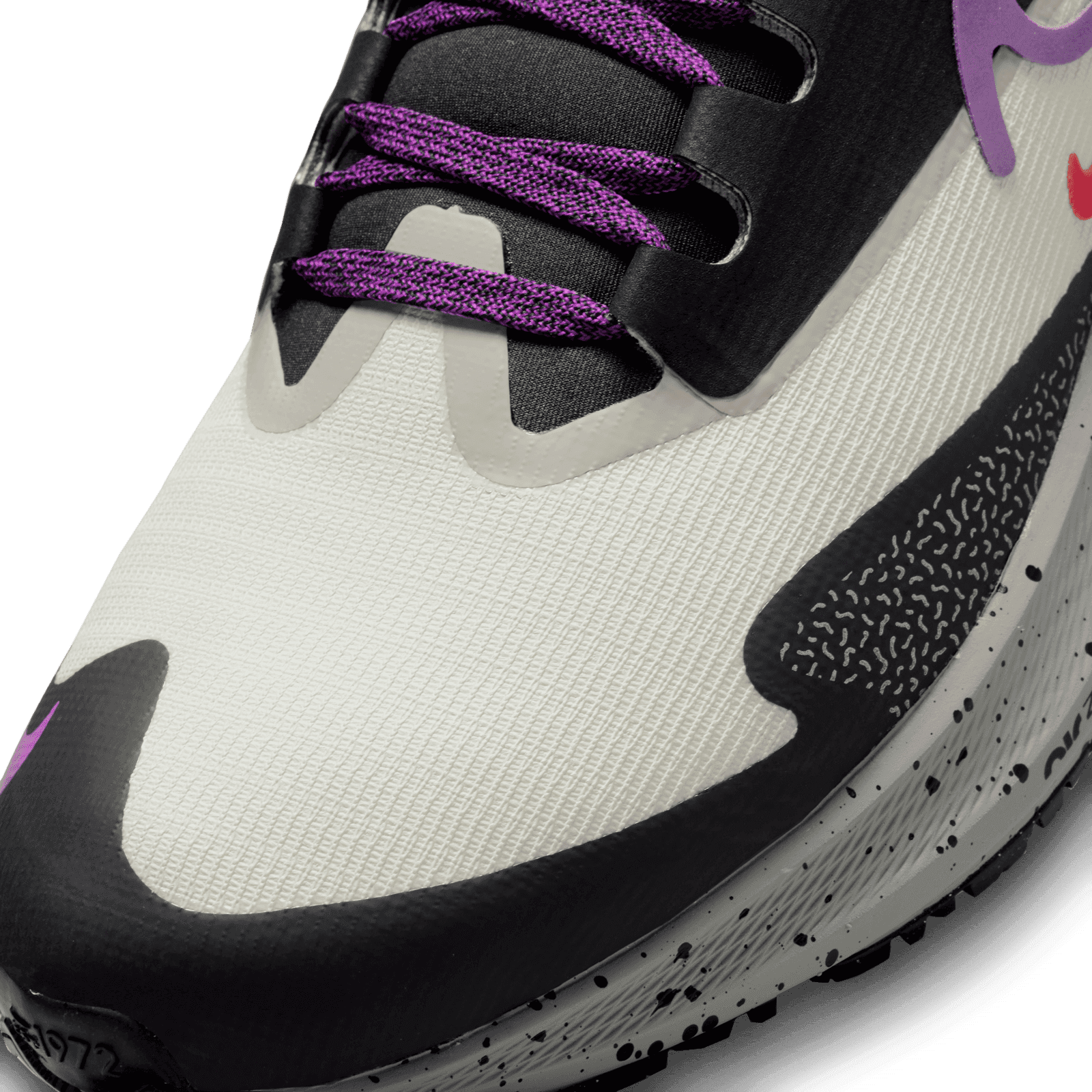 Nike Air Zoom Pegasus 39 Shield Weatherized Road Running Shoes in Grey ...